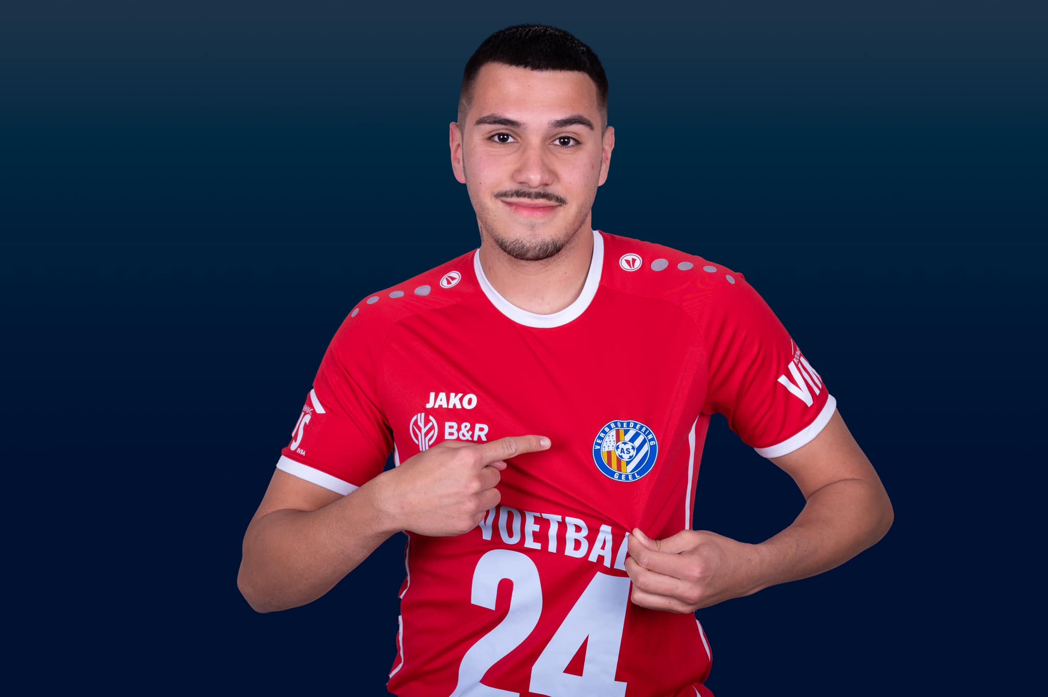 Doelman Andrei Dragomir tekent bij ASV Geel - Geel FM